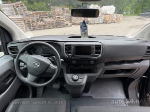 Black Opel Vivaro 2020 in Tallinn, with an engine capacity of 2.00 L and mileage of 209 thousand km for 15000 €, photo 10 on AUTOMOTO.COM.LV