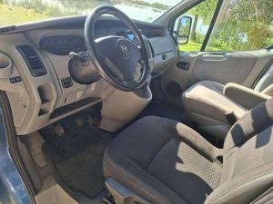Blue Opel Vivaro 2005 in Panevezys, with an engine capacity of 2.50 L and mileage of 259 thousand km for 4600 €, photo 11 on AUTOMOTO.COM.LV