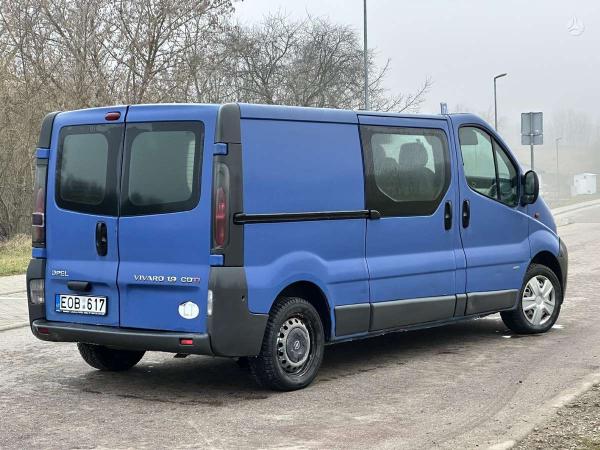 Zils Opel Vivaro 2006 Viļņa, ar dzinēja tilpumu 1.87 L un nobraukumu 299 tūkst. km par 1999 €, foto 5 vietnē AUTOMOTO.COM.LV