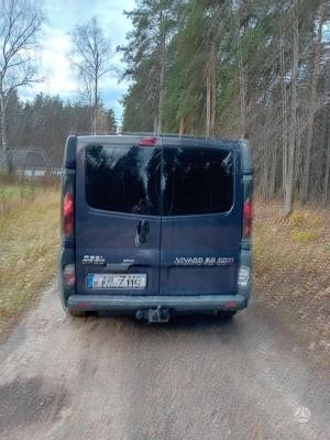 Blue Opel Vivaro 2006 in Vilnius, with an engine capacity of 2.46 L and mileage of 190 thousand km for 3300 €, photo 5 on AUTOMOTO.COM.LV