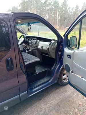 Blue Opel Vivaro 2006 in Vilnius, with an engine capacity of 2.46 L and mileage of 190 thousand km for 3300 €, photo 14 on AUTOMOTO.COM.LV