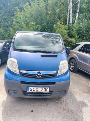 Zils Opel Vivaro 2006 Panevēža, ar dzinēja tilpumu 2.00 L un nobraukumu 310 tūkst. km par 3700 €, foto 3 vietnē AUTOMOTO.COM.LV