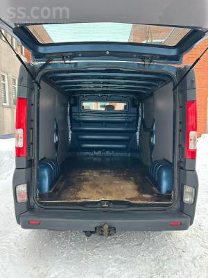 Zils Opel Vivaro 2007 Rīga, ar dzinēja tilpumu 2.00 L un nobraukumu 285 tūkst. km par 6150 €, foto 6 vietnē AUTOMOTO.COM.LV