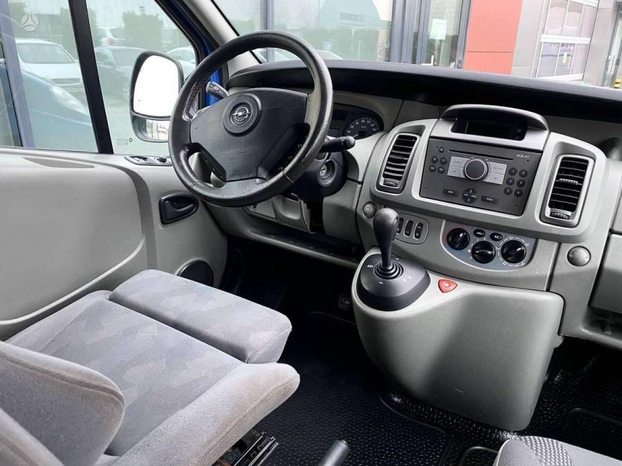Zils Opel Vivaro 2008 Klaipėda, ar dzinēja tilpumu 2.00 L un nobraukumu 285 tūkst. km par 6200 €, foto 13 vietnē AUTOMOTO.COM.LV
