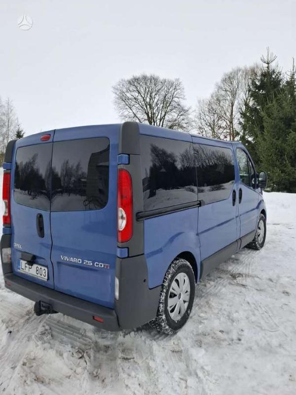 Blue Opel Vivaro 2008 in Pasvalys, with an engine capacity of 2.46 L and mileage of 470 thousand km for 4800 €, photo 4 on AUTOMOTO.COM.LV