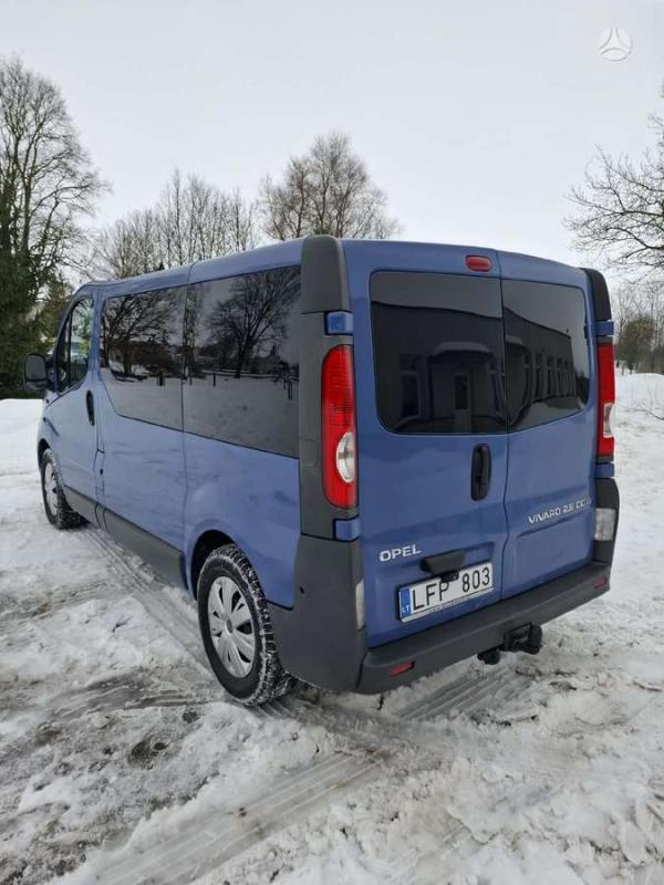 Blue Opel Vivaro 2008 in Pasvalys, with an engine capacity of 2.46 L and mileage of 470 thousand km for 4800 €, photo 5 on AUTOMOTO.COM.LV