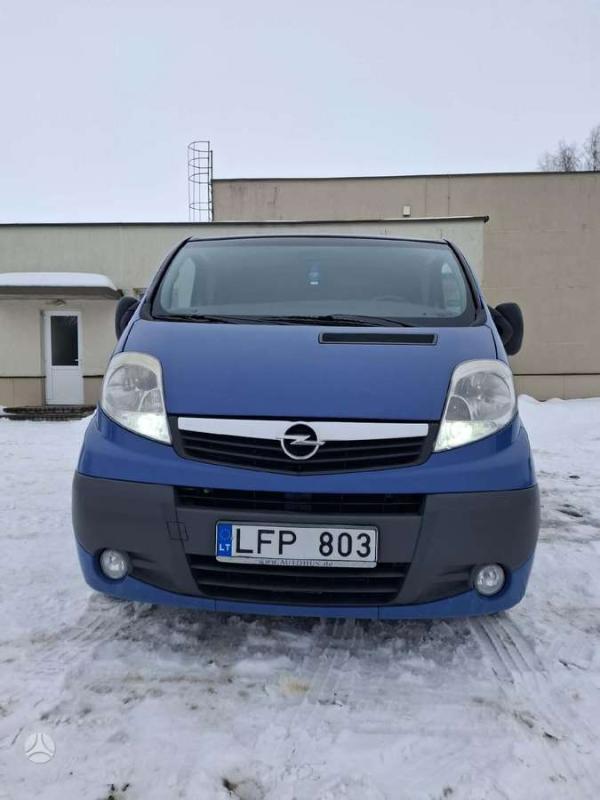 Blue Opel Vivaro 2008 in Pasvalys, with an engine capacity of 2.46 L and mileage of 470 thousand km for 4800 €, photo 6 on AUTOMOTO.COM.LV