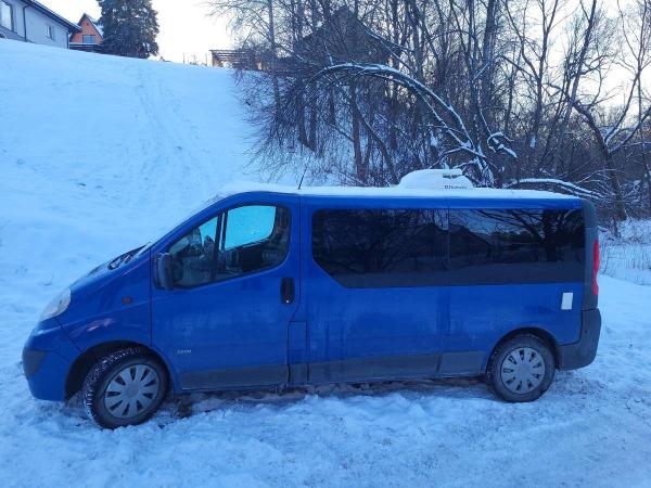 Zils Opel Vivaro 2009 Kauņa, ar dzinēja tilpumu 2.00 L un nobraukumu 380 tūkst. km par 7000 €, foto 4 vietnē AUTOMOTO.COM.LV