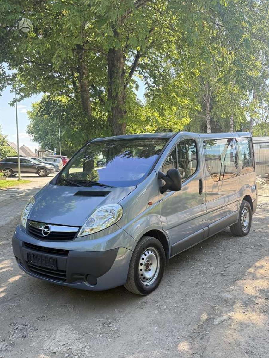 Blue Opel Vivaro 2010 in Siauliai, with an engine capacity of 2.00 L and mileage of 265 thousand km for 6500 €, photo 1 on AUTOMOTO.COM.LV