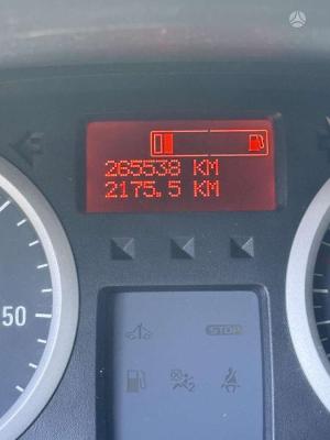 Blue Opel Vivaro 2010 in Siauliai, with an engine capacity of 2.00 L and mileage of 265 thousand km for 6500 €, photo 11 on AUTOMOTO.COM.LV