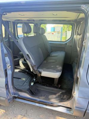Blue Opel Vivaro 2010 in Siauliai, with an engine capacity of 2.00 L and mileage of 265 thousand km for 6500 €, photo 15 on AUTOMOTO.COM.LV