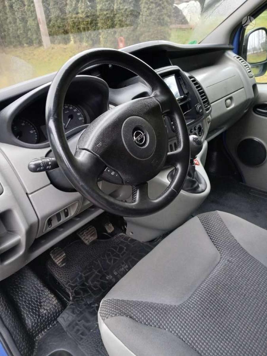 Blue Opel Vivaro 2014 in Utena, with an engine capacity of 2.00 L and mileage of 238 thousand km for 8300 €, photo 7 on AUTOMOTO.COM.LV