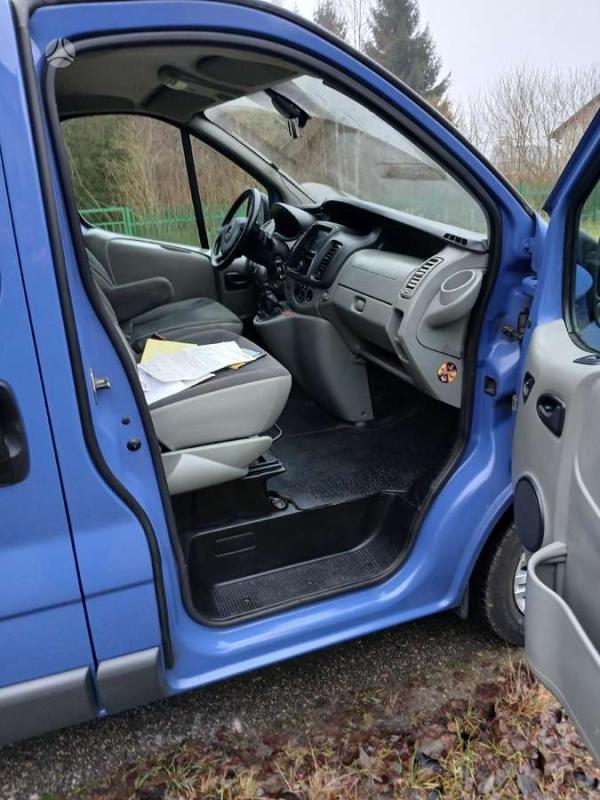 Blue Opel Vivaro 2014 in Utena, with an engine capacity of 2.00 L and mileage of 238 thousand km for 8300 €, photo 9 on AUTOMOTO.COM.LV