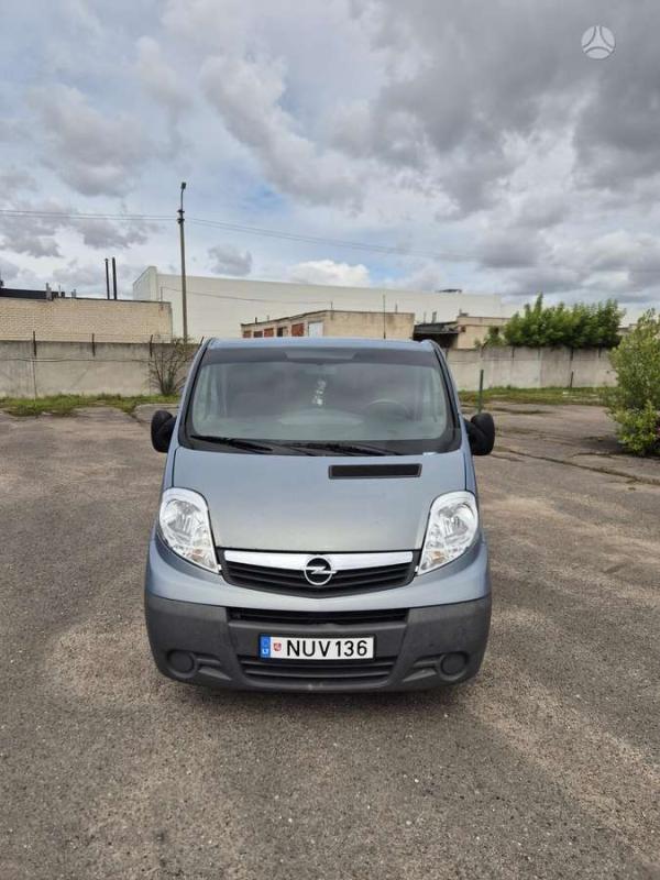 Blue Opel Vivaro 2014 in Mazeikiai, with an engine capacity of 2.00 L and mileage of 430 thousand km for 7650 €, photo 2 on AUTOMOTO.COM.LV