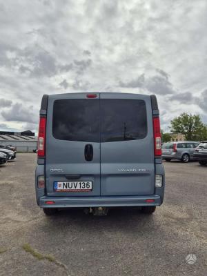 Blue Opel Vivaro 2014 in Mazeikiai, with an engine capacity of 2.00 L and mileage of 430 thousand km for 7650 €, photo 6 on AUTOMOTO.COM.LV