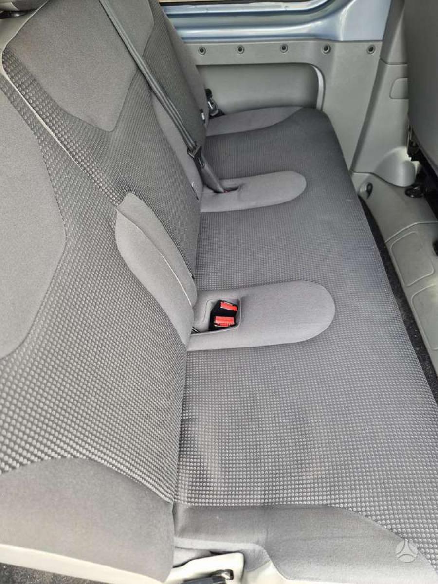 Blue Opel Vivaro 2014 in Mazeikiai, with an engine capacity of 2.00 L and mileage of 430 thousand km for 7650 €, photo 11 on AUTOMOTO.COM.LV