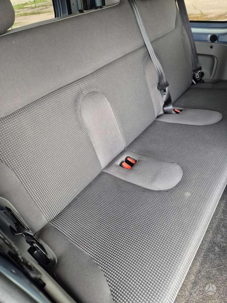 Blue Opel Vivaro 2014 in Mazeikiai, with an engine capacity of 2.00 L and mileage of 430 thousand km for 7650 €, photo 12 on AUTOMOTO.COM.LV