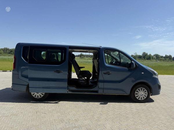 Zils Opel Vivaro 2017 Šauļi, ar dzinēja tilpumu 1.60 L un nobraukumu 340 tūkst. km par 9900 €, foto 10 vietnē AUTOMOTO.COM.LV