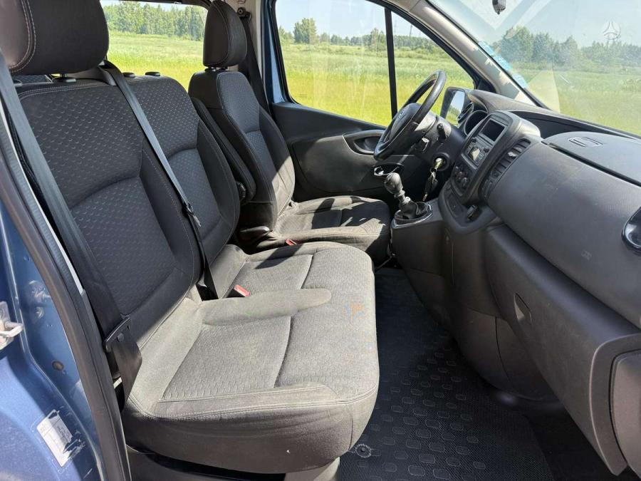 Zils Opel Vivaro 2017 Šauļi, ar dzinēja tilpumu 1.60 L un nobraukumu 340 tūkst. km par 9900 €, foto 13 vietnē AUTOMOTO.COM.LV