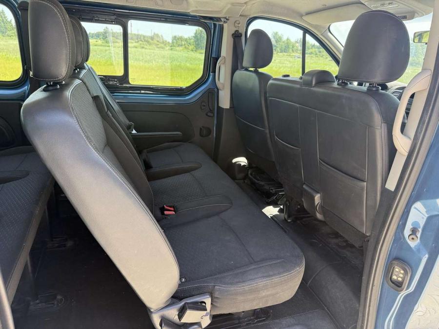 Zils Opel Vivaro 2017 Šauļi, ar dzinēja tilpumu 1.60 L un nobraukumu 340 tūkst. km par 9900 €, foto 18 vietnē AUTOMOTO.COM.LV