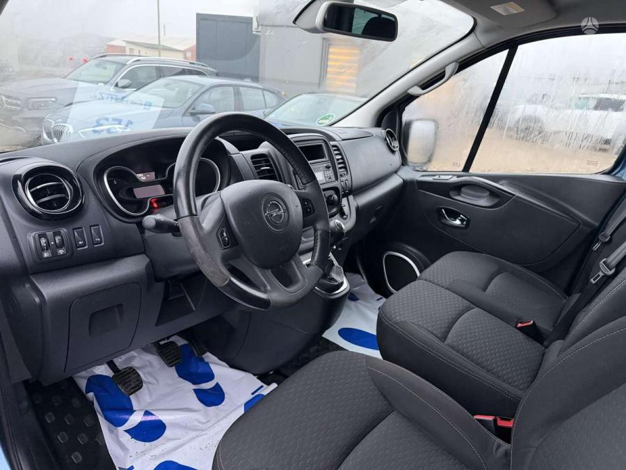 Zils Opel Vivaro 2019 Viļņa, ar dzinēja tilpumu 1.60 L un nobraukumu 212 tūkst. km par 14500 €, foto 12 vietnē AUTOMOTO.COM.LV