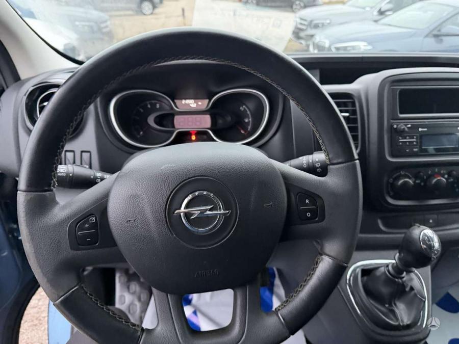Zils Opel Vivaro 2019 Viļņa, ar dzinēja tilpumu 1.60 L un nobraukumu 212 tūkst. km par 14500 €, foto 17 vietnē AUTOMOTO.COM.LV