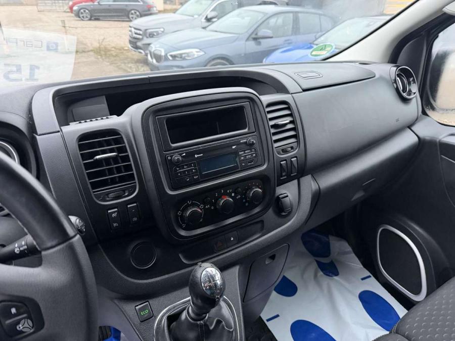 Zils Opel Vivaro 2019 Viļņa, ar dzinēja tilpumu 1.60 L un nobraukumu 212 tūkst. km par 14500 €, foto 19 vietnē AUTOMOTO.COM.LV