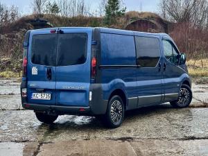 Zils Opel Vivaro 2003 Tukums, ar dzinēja tilpumu 2.50 L un nobraukumu 366 tūkst. km par 4300 €, foto 7 vietnē AUTOMOTO.COM.LV