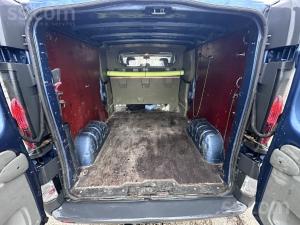 Zils Opel Vivaro 2003 Tukums, ar dzinēja tilpumu 2.50 L un nobraukumu 366 tūkst. km par 4300 €, foto 13 vietnē AUTOMOTO.COM.LV