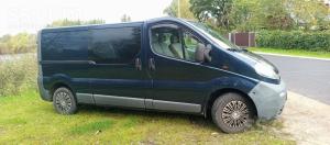 Zils Opel Vivaro 2003 Daugavpils, ar dzinēja tilpumu 1.90 L un nobraukumu 0 tūkst. km par 3750 €, foto 3 vietnē AUTOMOTO.COM.LV