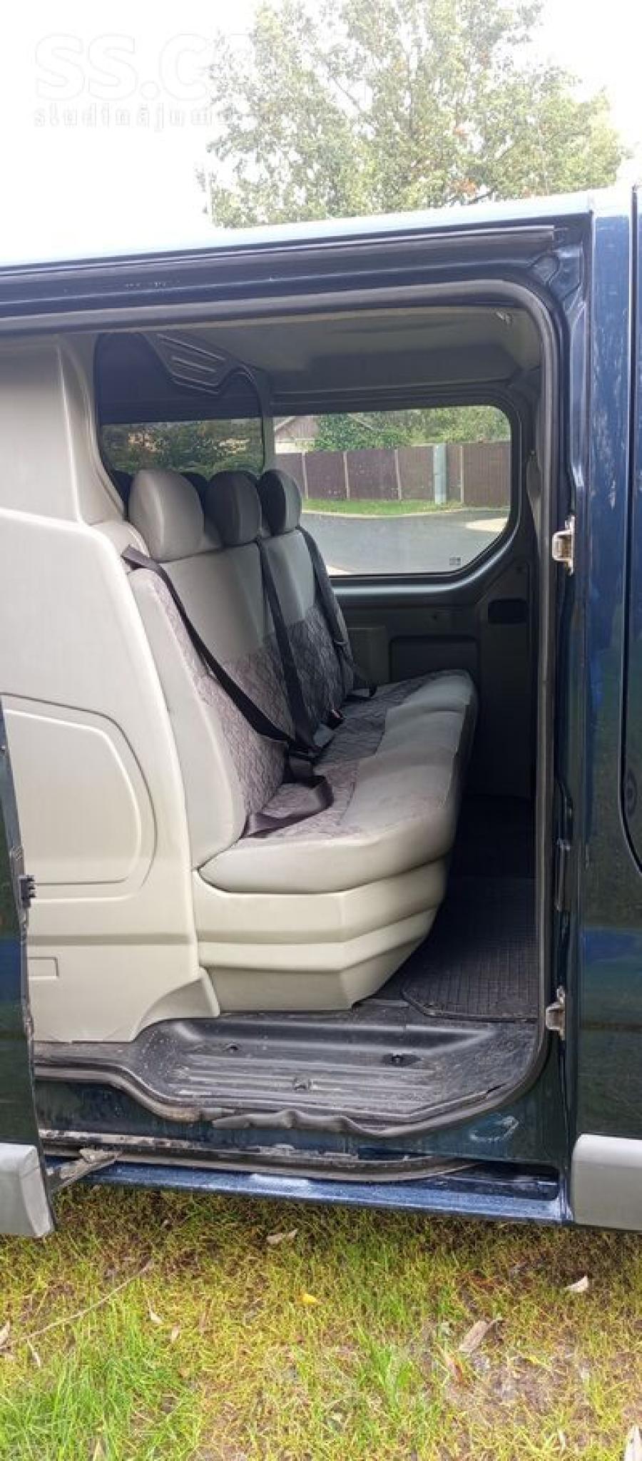 Zils Opel Vivaro 2003 Daugavpils, ar dzinēja tilpumu 1.90 L un nobraukumu 0 tūkst. km par 3750 €, foto 7 vietnē AUTOMOTO.COM.LV
