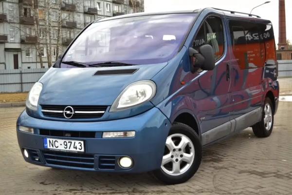 Blue Opel Vivaro 2004 in Jekabpils, with an engine capacity of 2.50 L and mileage of 264 thousand km for 6600 €, photo 1 on AUTOMOTO.COM.LV