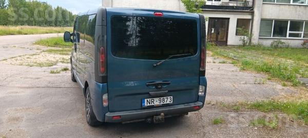 Zils Opel Vivaro 2004 Jelgava, ar dzinēja tilpumu 2.50 L un nobraukumu 0 tūkst. km par 3000 €, foto 6 vietnē AUTOMOTO.COM.LV