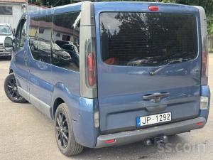 Blue Opel Vivaro 2004 in Riga, with an engine capacity of 2.50 L and mileage of 527 thousand km for 4750 €, photo 3 on AUTOMOTO.COM.LV