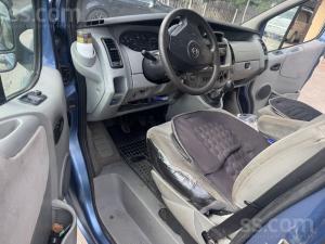 Blue Opel Vivaro 2004 in Riga, with an engine capacity of 2.50 L and mileage of 527 thousand km for 4750 €, photo 11 on AUTOMOTO.COM.LV