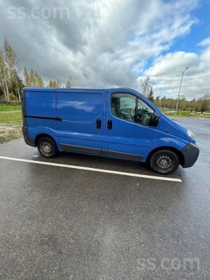Zils Opel Vivaro 2004 Madona, ar dzinēja tilpumu 1.90 L un nobraukumu 334 tūkst. km par 3400 €, foto 5 vietnē AUTOMOTO.COM.LV