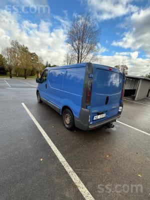 Zils Opel Vivaro 2004 Madona, ar dzinēja tilpumu 1.90 L un nobraukumu 334 tūkst. km par 3400 €, foto 7 vietnē AUTOMOTO.COM.LV