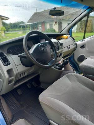 Zils Opel Vivaro 2005 Jēkabpils, ar dzinēja tilpumu 2.50 L un nobraukumu 300 tūkst. km par 5000 €, foto 5 vietnē AUTOMOTO.COM.LV