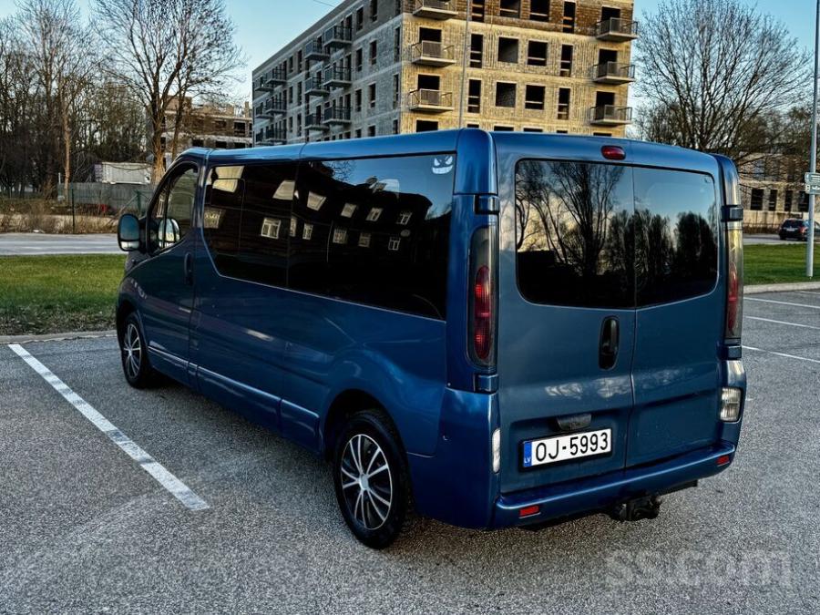 Blue Opel Vivaro 2005 in Riga, with an engine capacity of 2.50 L and mileage of 535 thousand km for 3900 €, photo 4 on AUTOMOTO.COM.LV