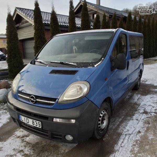 Zils Opel Vivaro 2005 Kauņa, ar dzinēja tilpumu 2.50 L un nobraukumu 355 tūkst. km par 2500 €, foto 1 vietnē AUTOMOTO.COM.LV