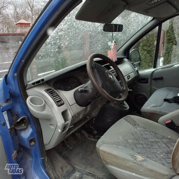 Zils Opel Vivaro 2005 Kauņa, ar dzinēja tilpumu 2.50 L un nobraukumu 355 tūkst. km par 2500 €, foto 6 vietnē AUTOMOTO.COM.LV