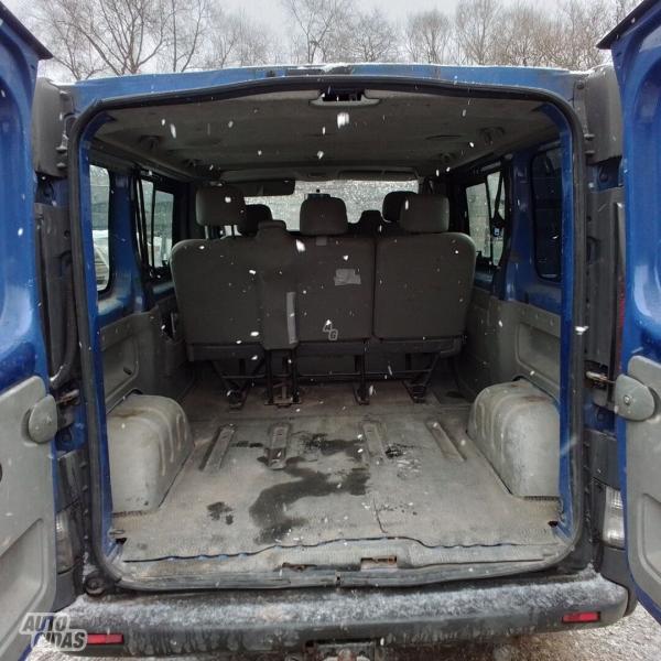 Zils Opel Vivaro 2005 Kauņa, ar dzinēja tilpumu 2.50 L un nobraukumu 355 tūkst. km par 2500 €, foto 8 vietnē AUTOMOTO.COM.LV