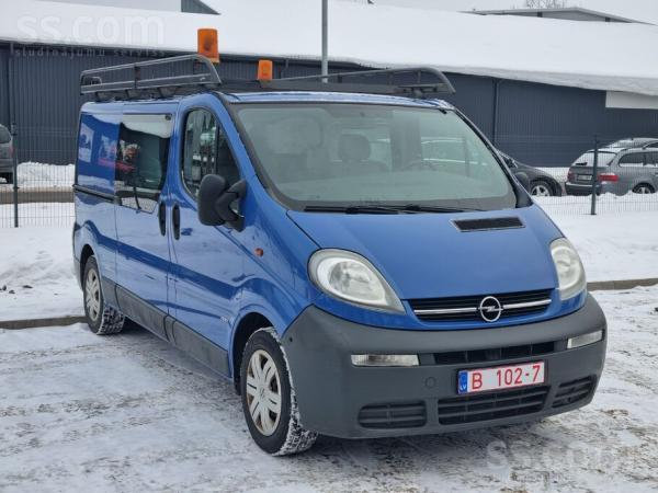 Blue Opel Vivaro 2005 in Ogre, with an engine capacity of 2.50 L and mileage of 304 thousand km for 5350 €, photo 3 on AUTOMOTO.COM.LV