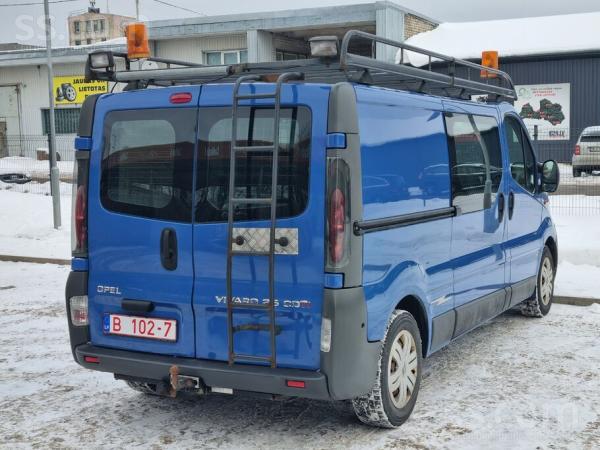 Blue Opel Vivaro 2005 in Ogre, with an engine capacity of 2.50 L and mileage of 304 thousand km for 5350 €, photo 8 on AUTOMOTO.COM.LV