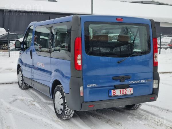 Blue Opel Vivaro 2006 in Ogre, with an engine capacity of 2.50 L and mileage of 176 thousand km for 6650 €, photo 6 on AUTOMOTO.COM.LV
