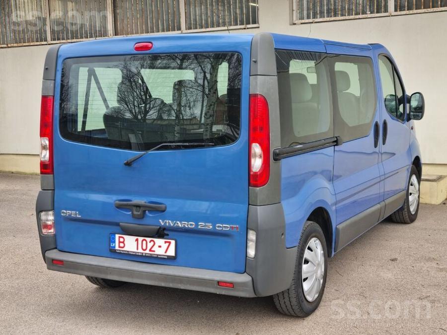 Blue Opel Vivaro 2006 in Ogre, with an engine capacity of 2.50 L and mileage of 176 thousand km for 6650 €, photo 9 on AUTOMOTO.COM.LV