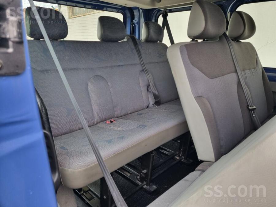 Blue Opel Vivaro 2006 in Ogre, with an engine capacity of 2.50 L and mileage of 176 thousand km for 6650 €, photo 14 on AUTOMOTO.COM.LV