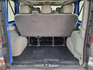 Blue Opel Vivaro 2006 in Ogre, with an engine capacity of 2.50 L and mileage of 176 thousand km for 6650 €, photo 20 on AUTOMOTO.COM.LV