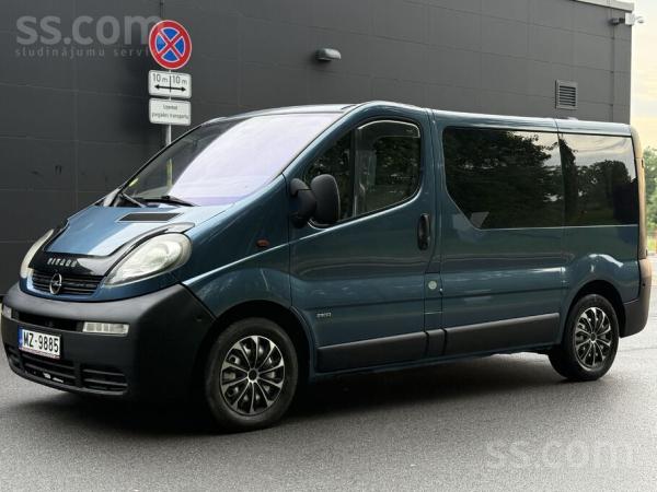 Zils Opel Vivaro 2006 Jelgava, ar dzinēja tilpumu 1.90 L un nobraukumu 379 tūkst. km par 4000 €, foto 3 vietnē AUTOMOTO.COM.LV