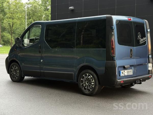 Zils Opel Vivaro 2006 Jelgava, ar dzinēja tilpumu 1.90 L un nobraukumu 379 tūkst. km par 4000 €, foto 4 vietnē AUTOMOTO.COM.LV